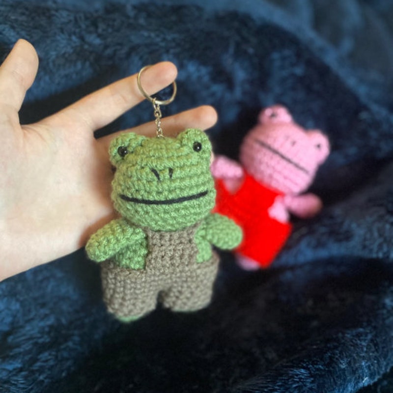 Crochet Frog Keychain - Etsy