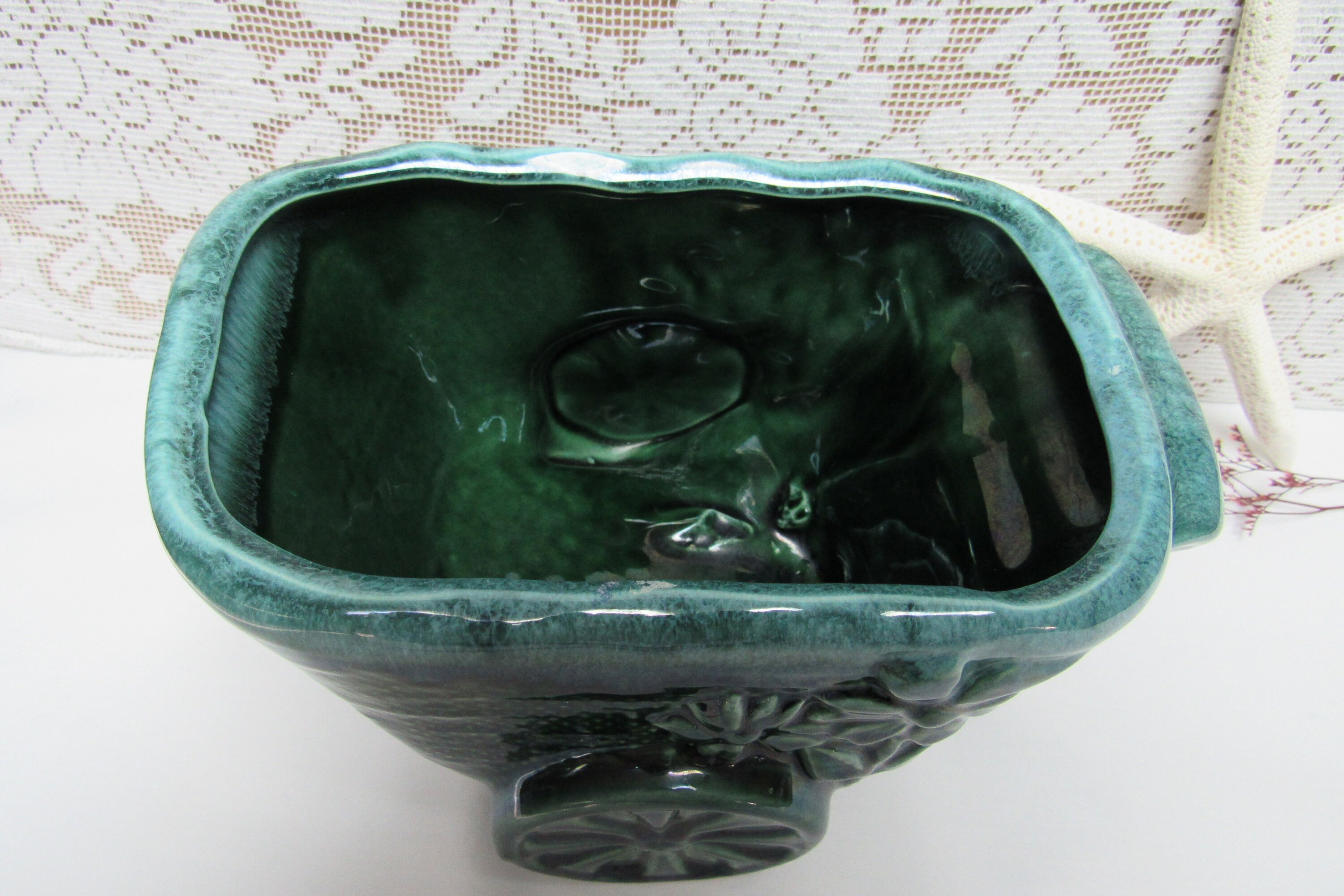 Lovely Vintage HULL POTTERY Wheelbarrow PLANTER B14 Green Foam Drip ...