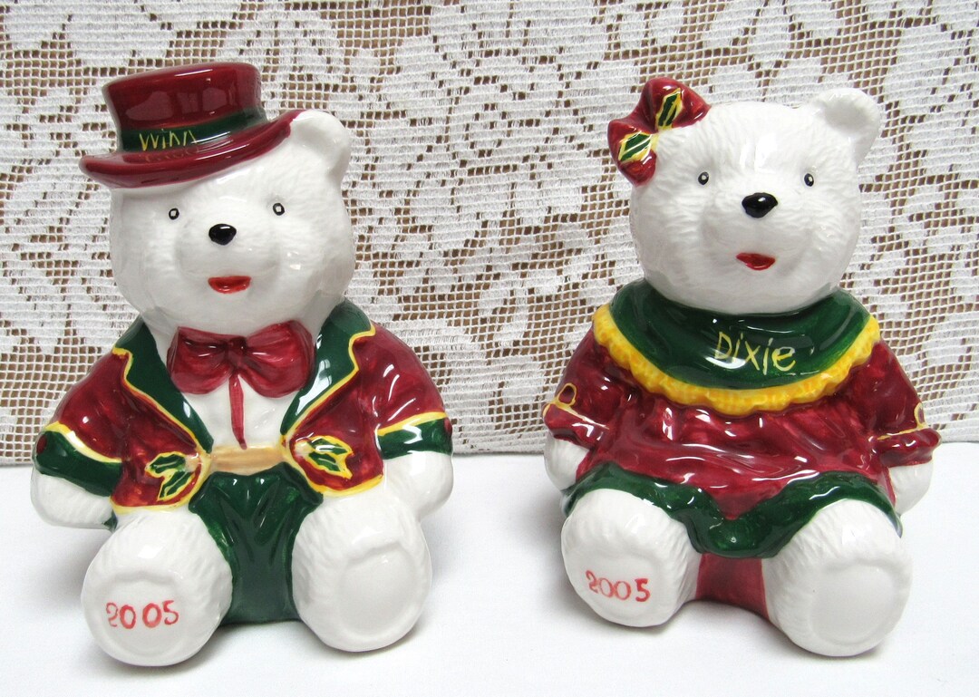 Adorable WINN DIXIE Advertising Salt & Pepper SHAKERS Dressed up Teddy ...