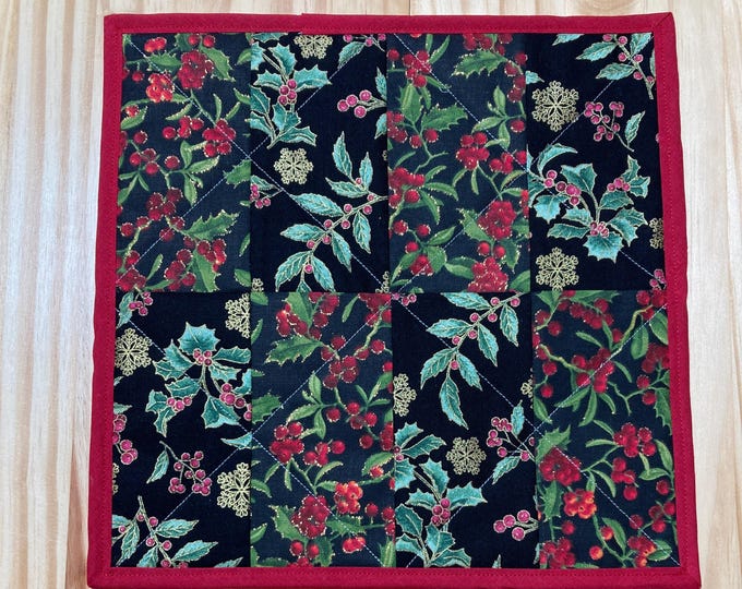 Christmas Table Quilt | Quilted Centerpiece | Quilted Table Topper ...