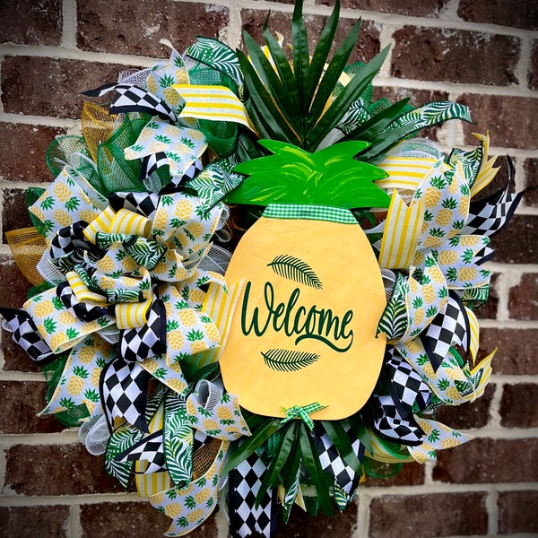 Pineapple Door Decor - Etsy
