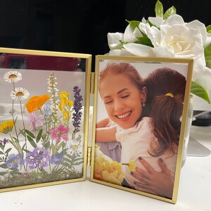 Custom Pressed Flower Frame, Botanical Art Frame, Dry Flower Frame ...