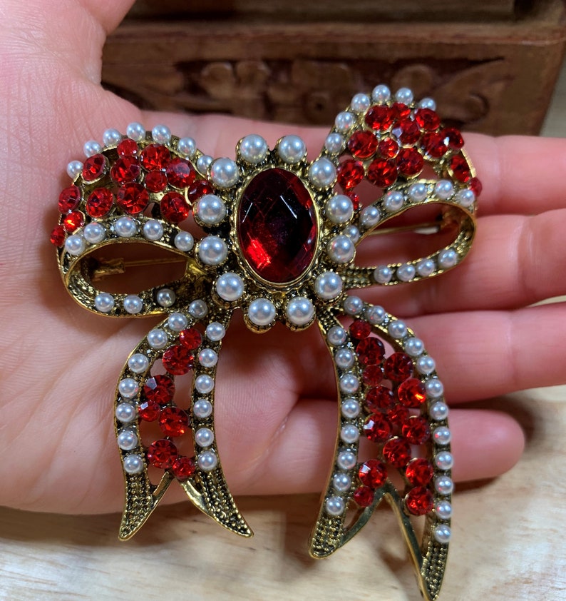 Red Bow Brooch - Etsy
