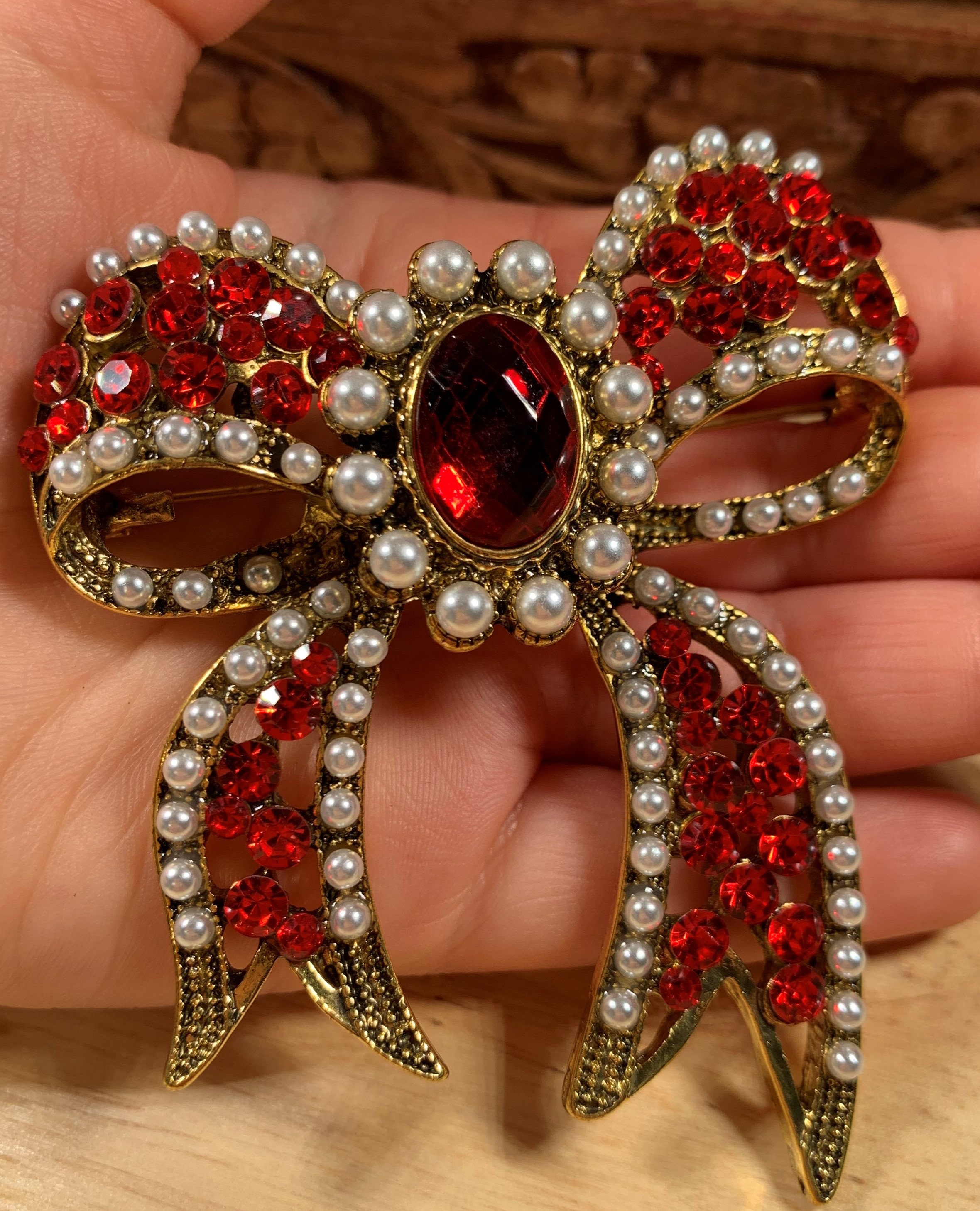 Red Bow Brooch - Etsy