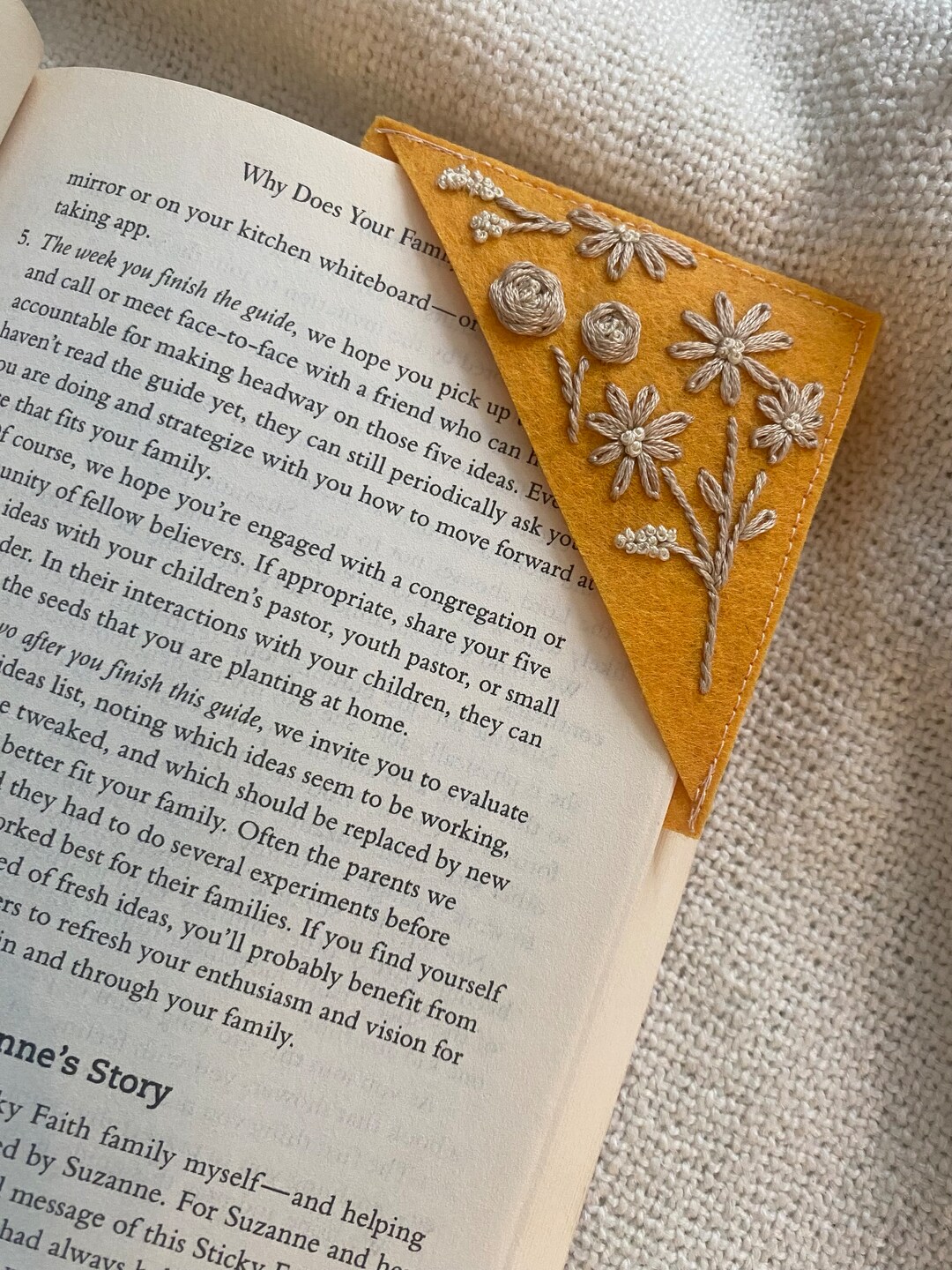 Hand Embroidered Felt Corner Bookmarks Party Favors Wedding Favors - Etsy