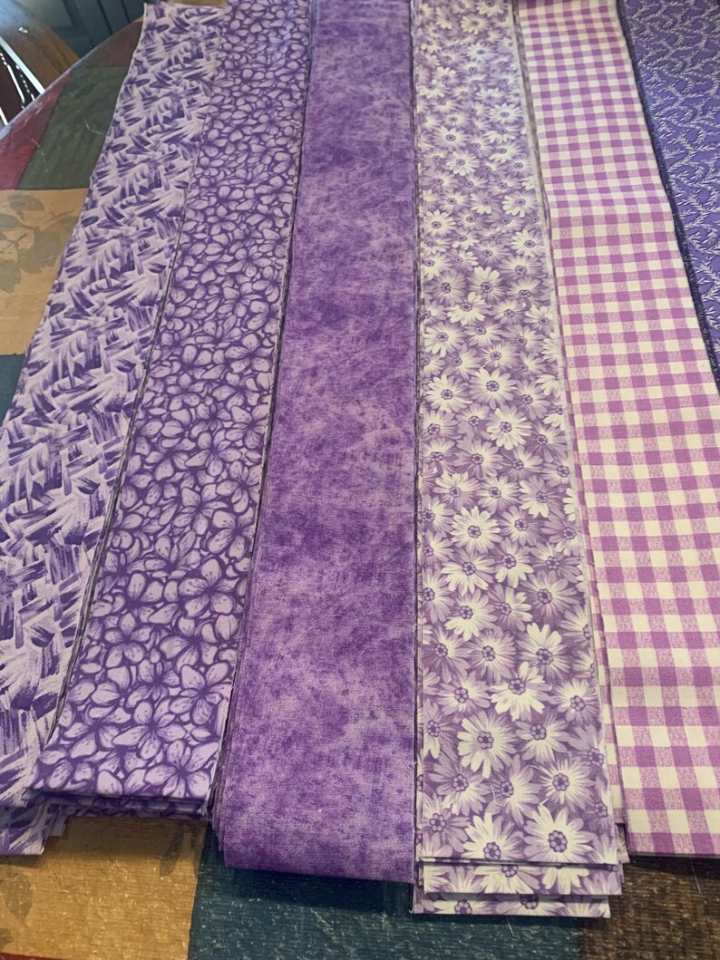 21-224 - Lavender / Lilac Blend With Some White Variety - 2.5 Inch ...