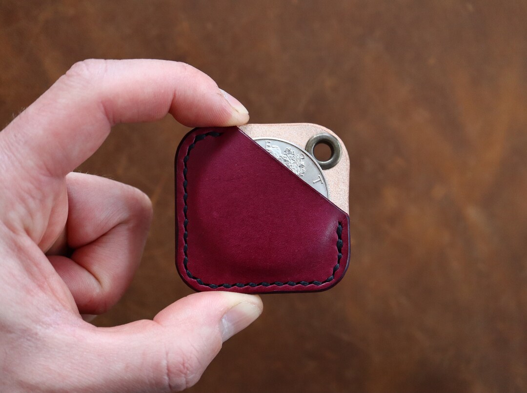 EDC Leather Coin Slip / for a 39mm-42mm Coin Entirely - Etsy