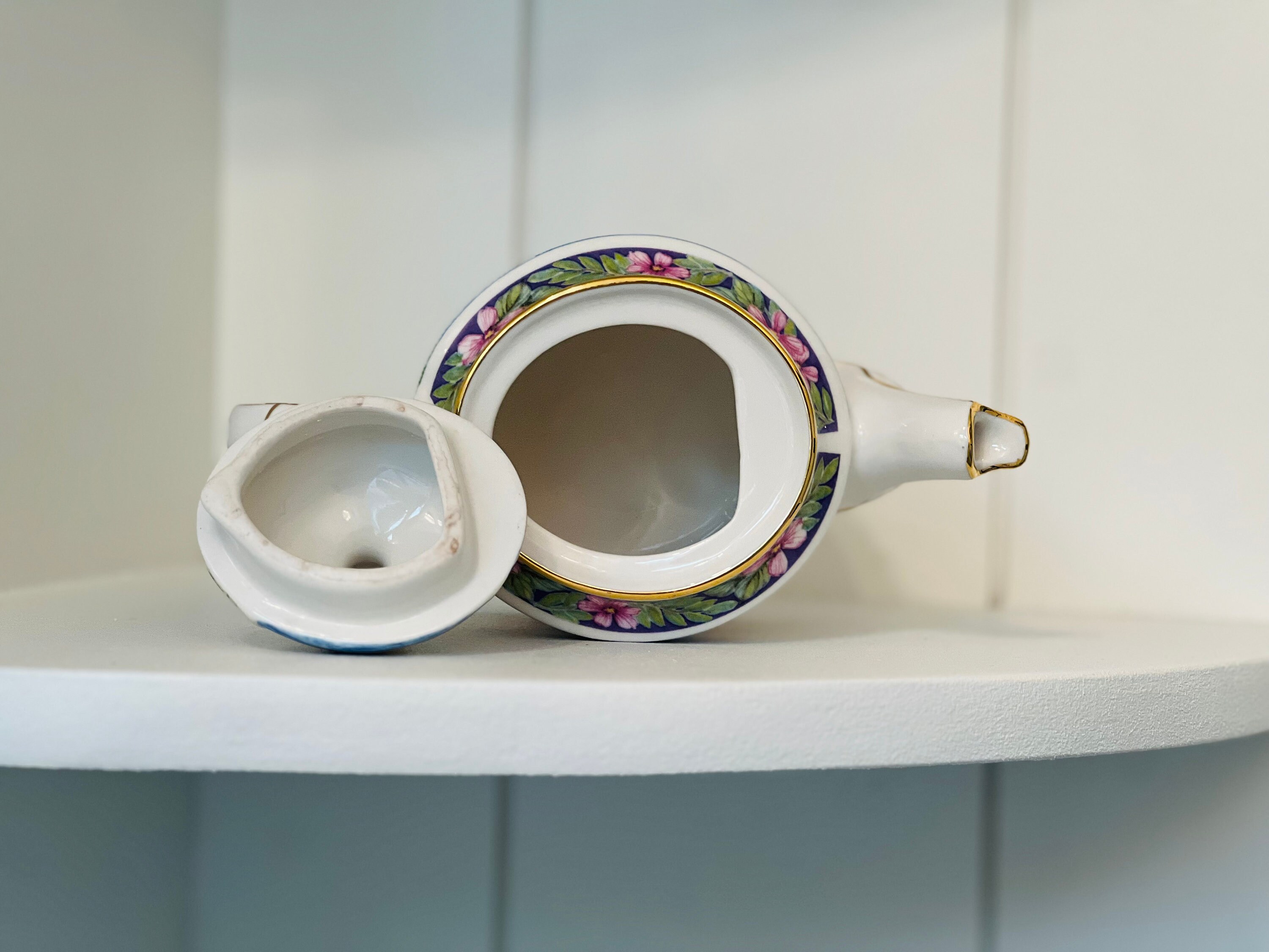 Vintage James Sadler rooftops Teapot-bermuda-made in India - Etsy