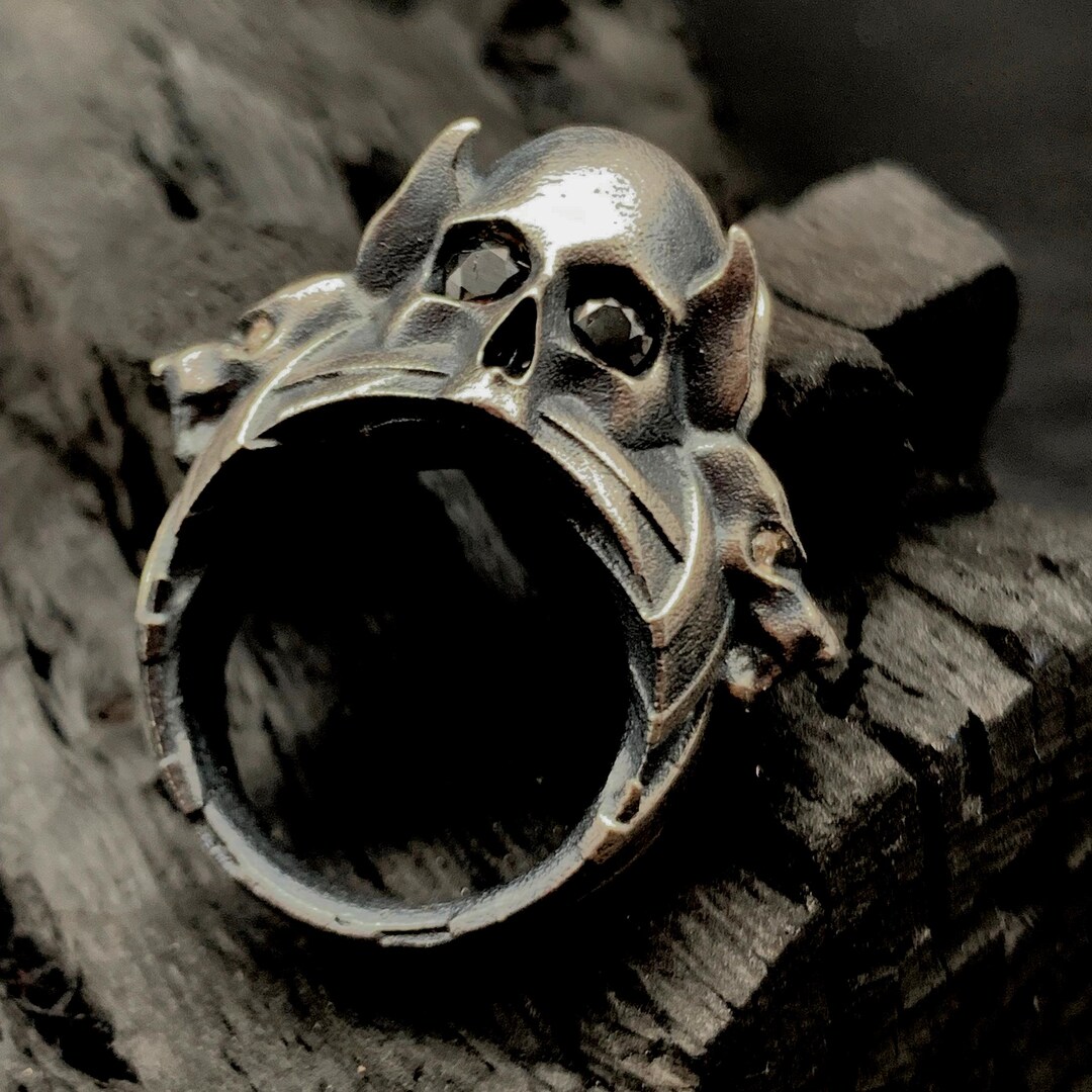 925 Sterling Silver Ring With Skull and Jackal Figures, Black and White ...