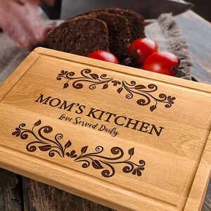 Personalized Mom's Kitchen Design Cutting Board, Gifts for Mom and ...