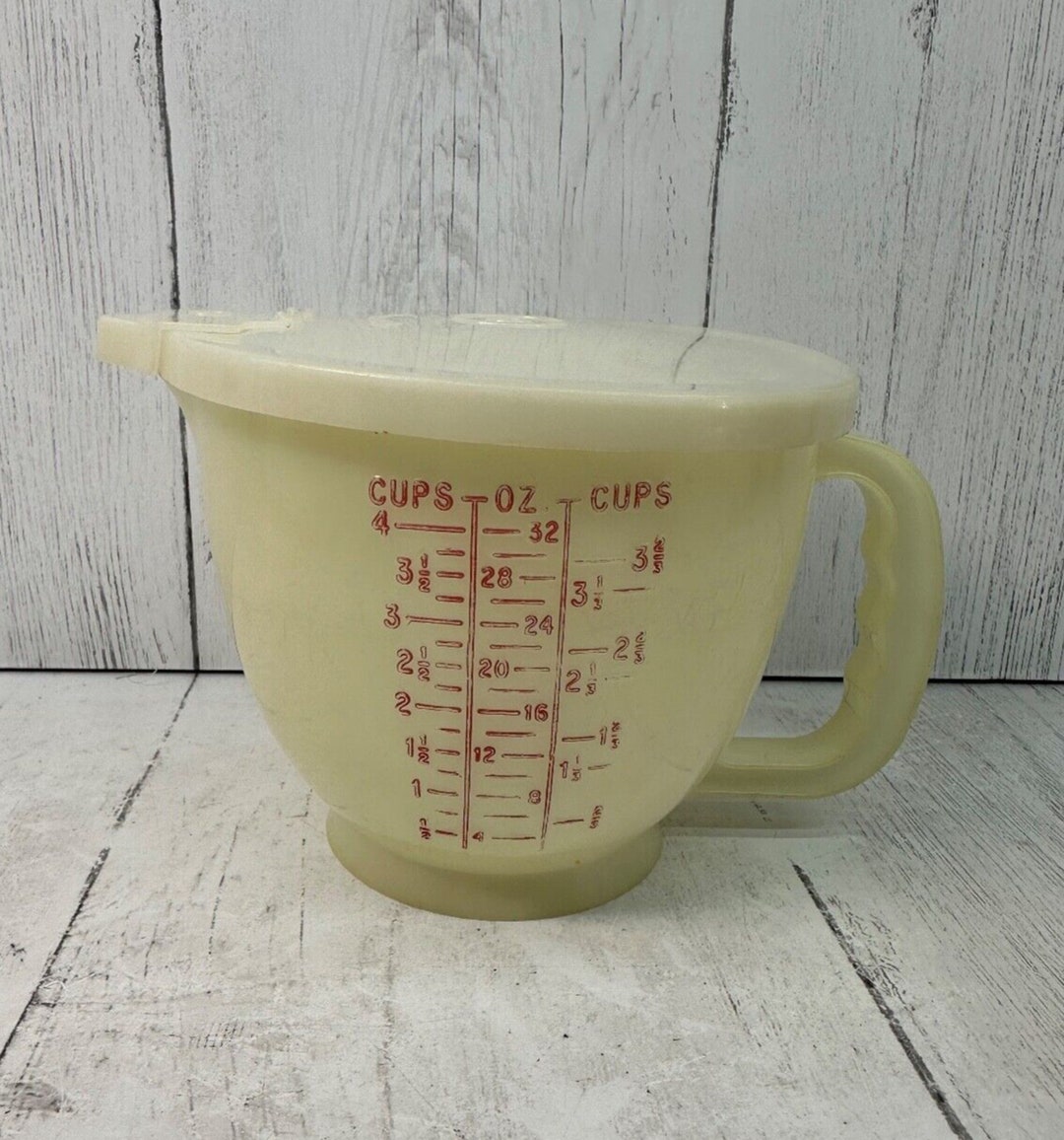 Vintage 1977 Tupperware 4 Cup 1 Quart Plastic Measuring Cup Lid Mix ...