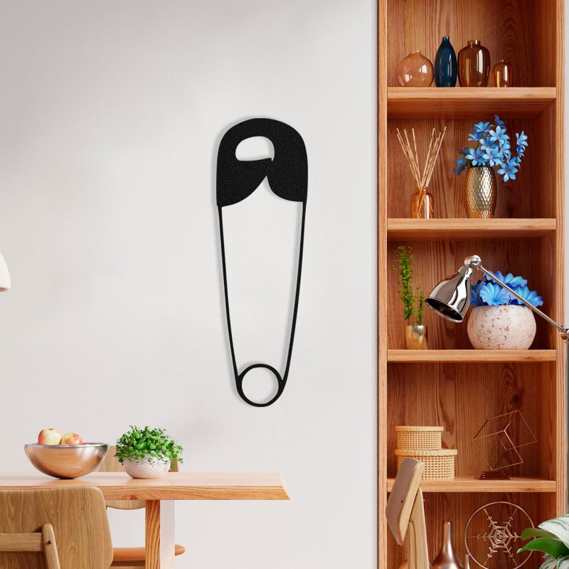 Safety Pin Necklace - Etsy