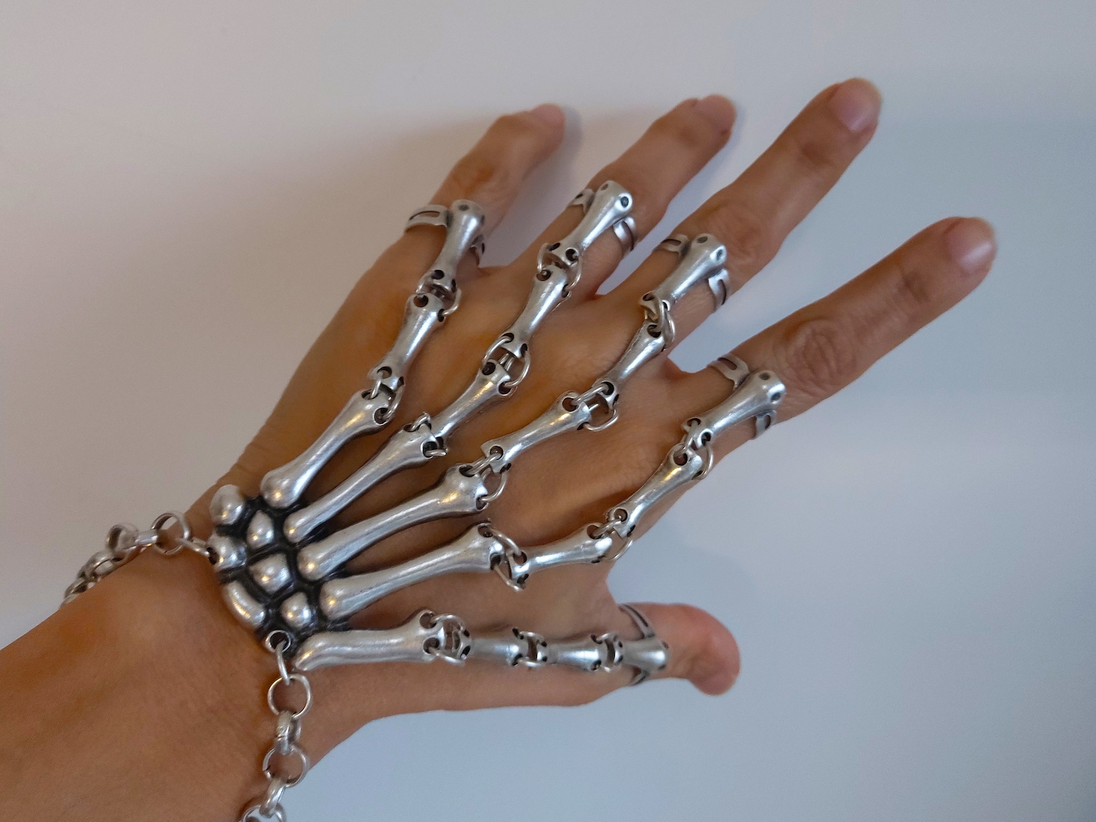 37 Gothic Skeleton All Bone Hand Ring Bracelet - Etsy UK
