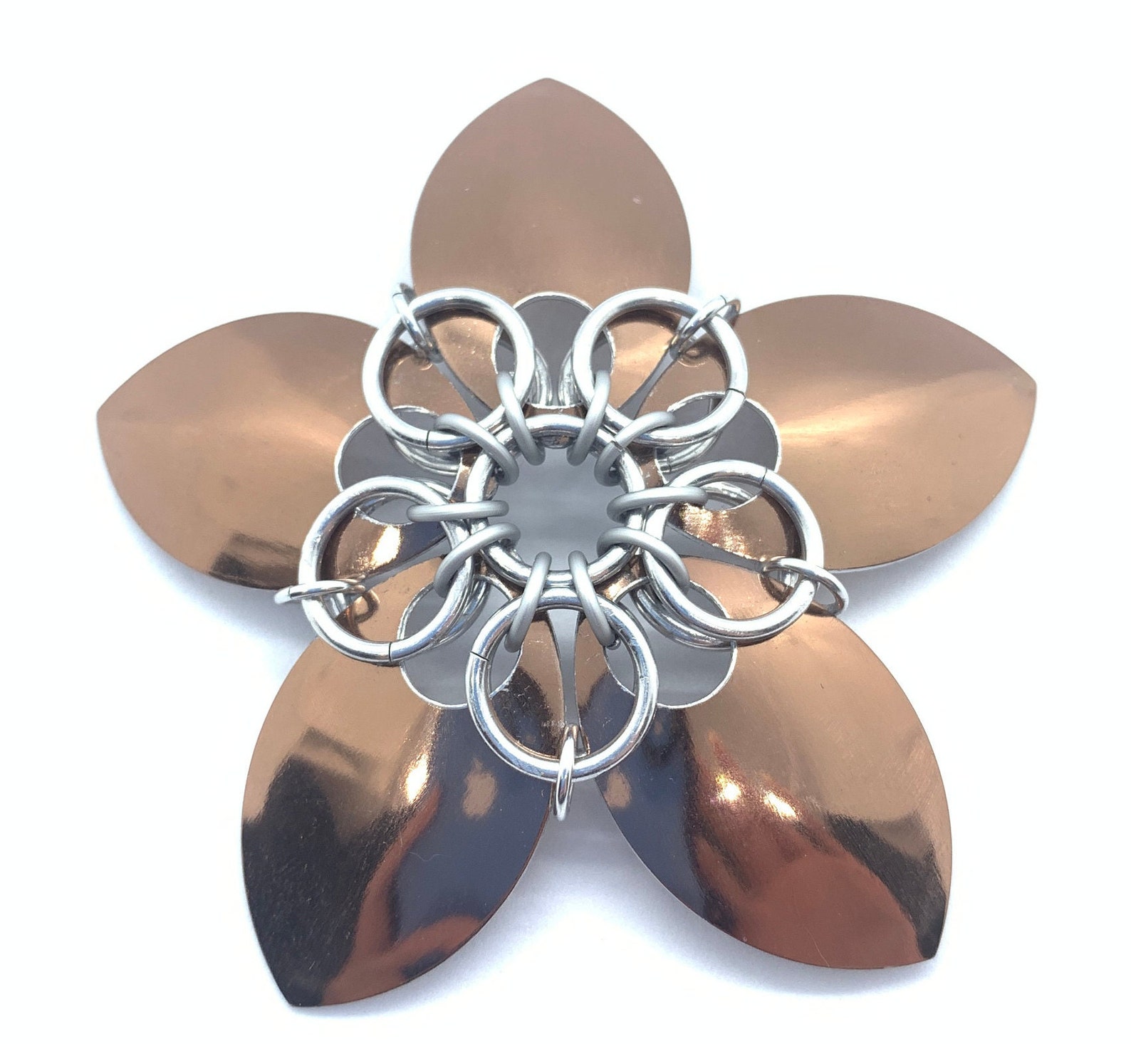 Multiple Sizes Scale Flower Chainmaille TUTORIAL - Etsy