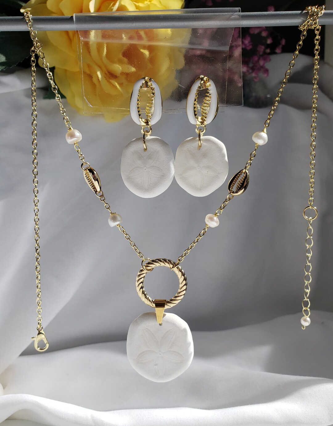 Beach Jewelry Set. Sand Dollar Set of Earrings and Necklace. White ...