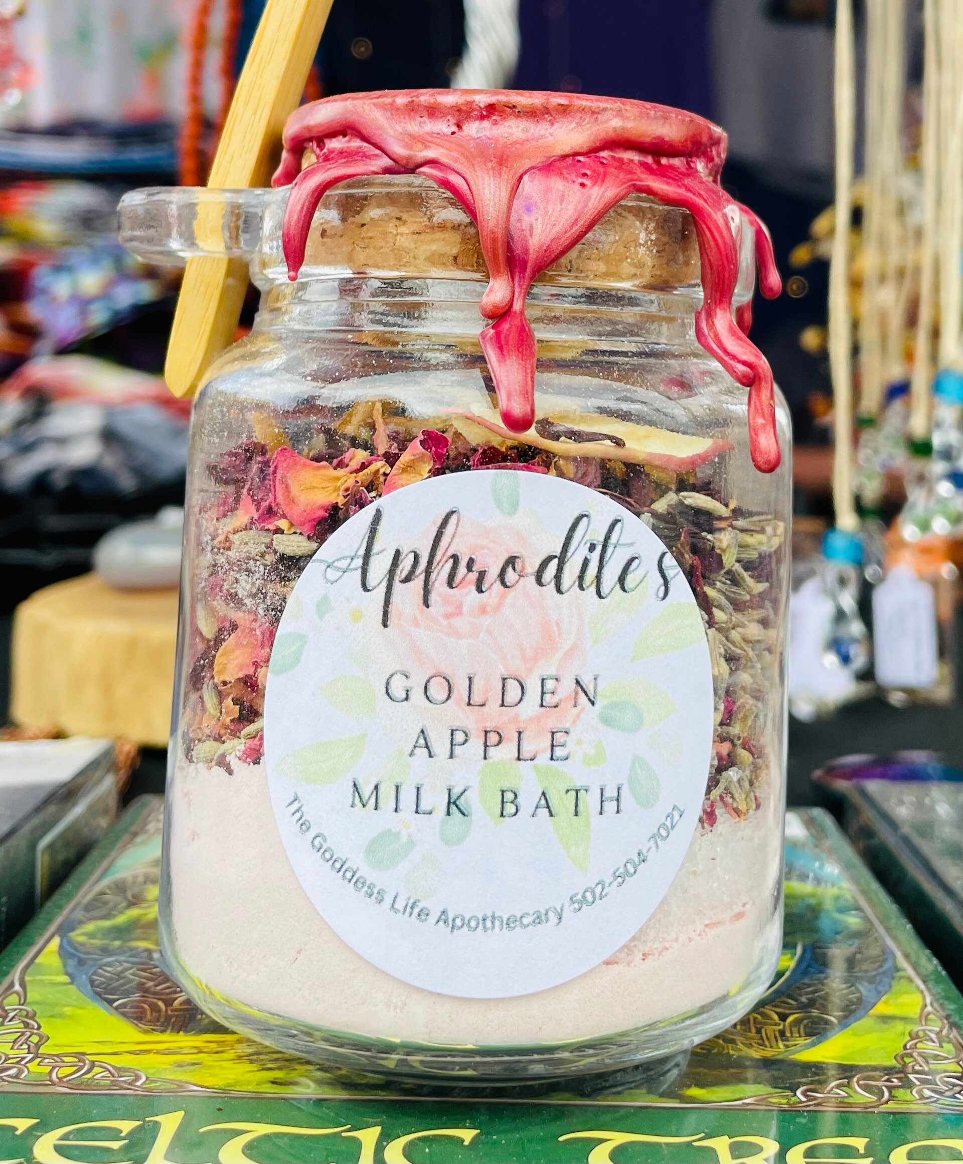 Aphrodites Golden Apple