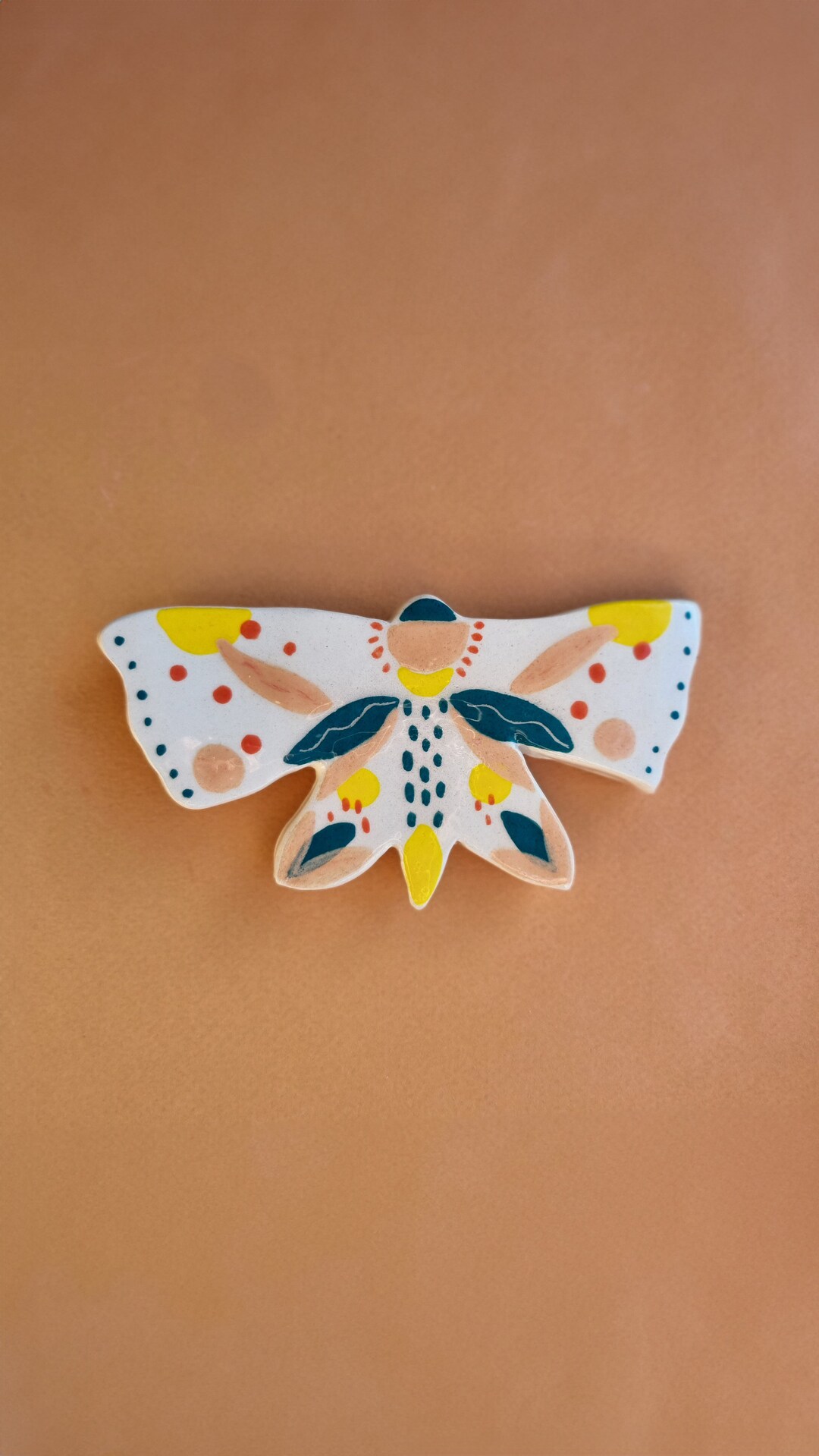 Ceramic leon Lucky Butterfly, Hung on the Wall, Vitamin Motif ...