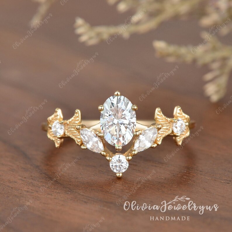 Oval Moissanite Engagement Ring Dainty Leaf Wedding Ring - Etsy