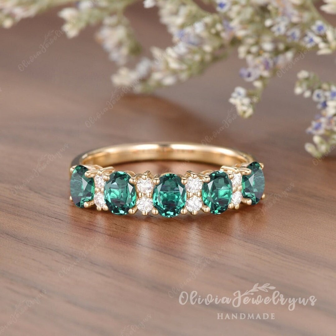 Vintage Emerald Wedding Band Oval Cut Retro Emerald Ring May Birthstone Emerald Engagement Ring ...