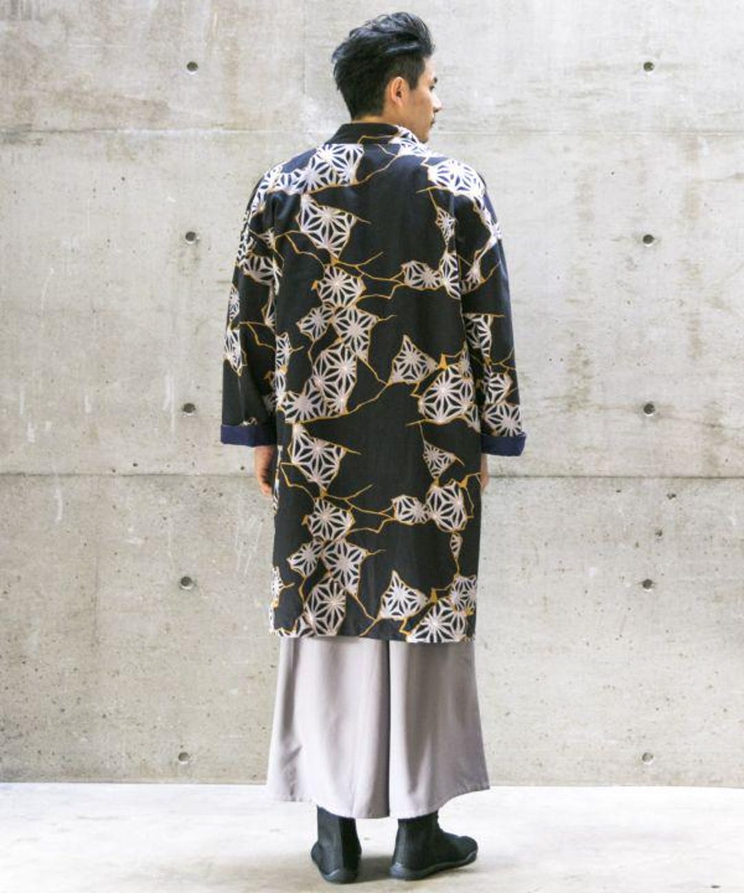 Kimono Cardigan by Kaya, Haori, Kimono Robe in Black, Kintsugi Pattern ...