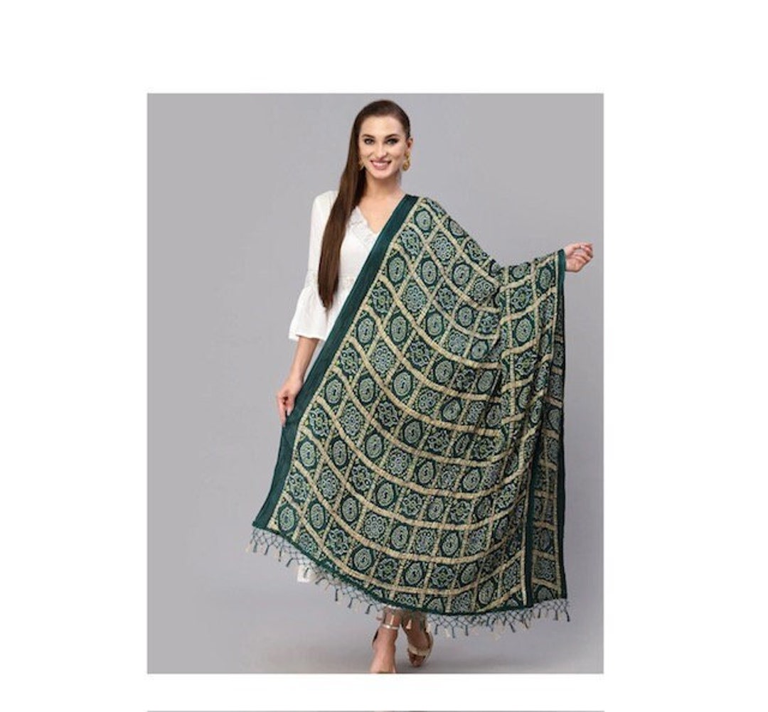 Green and Gold Bandhani Print Silk Blend Dupatta, Dupatta for Kurti ...