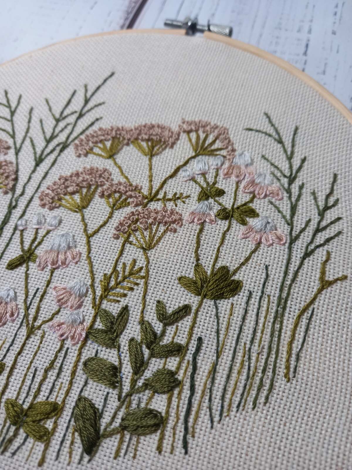 Meadow Plant Embroidery Pattern DIY, Garden Flowers Embroidery Pattern ...
