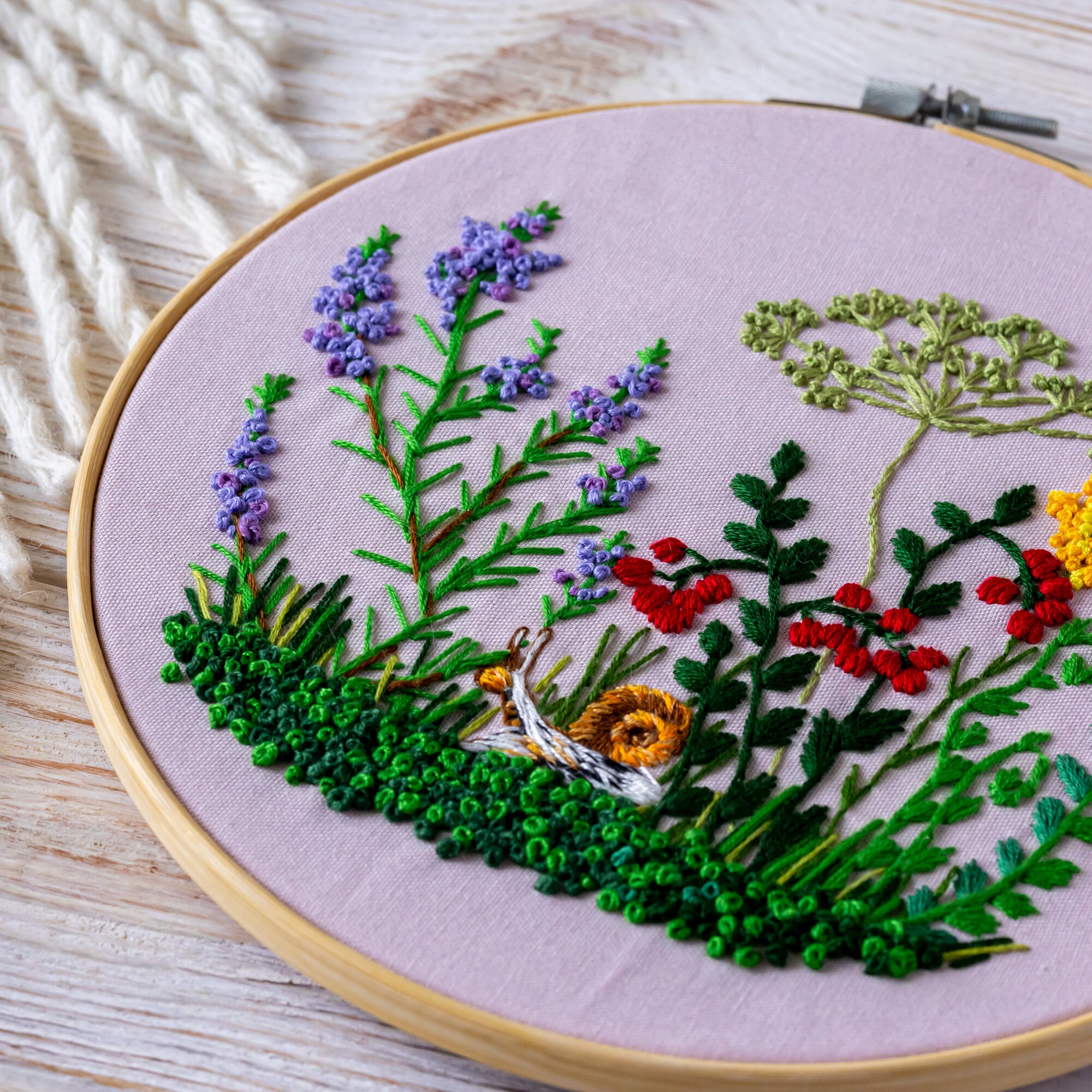 Garden Flower Embroidery Pattern, Wildflower Bouquet Embroidery Kit ...