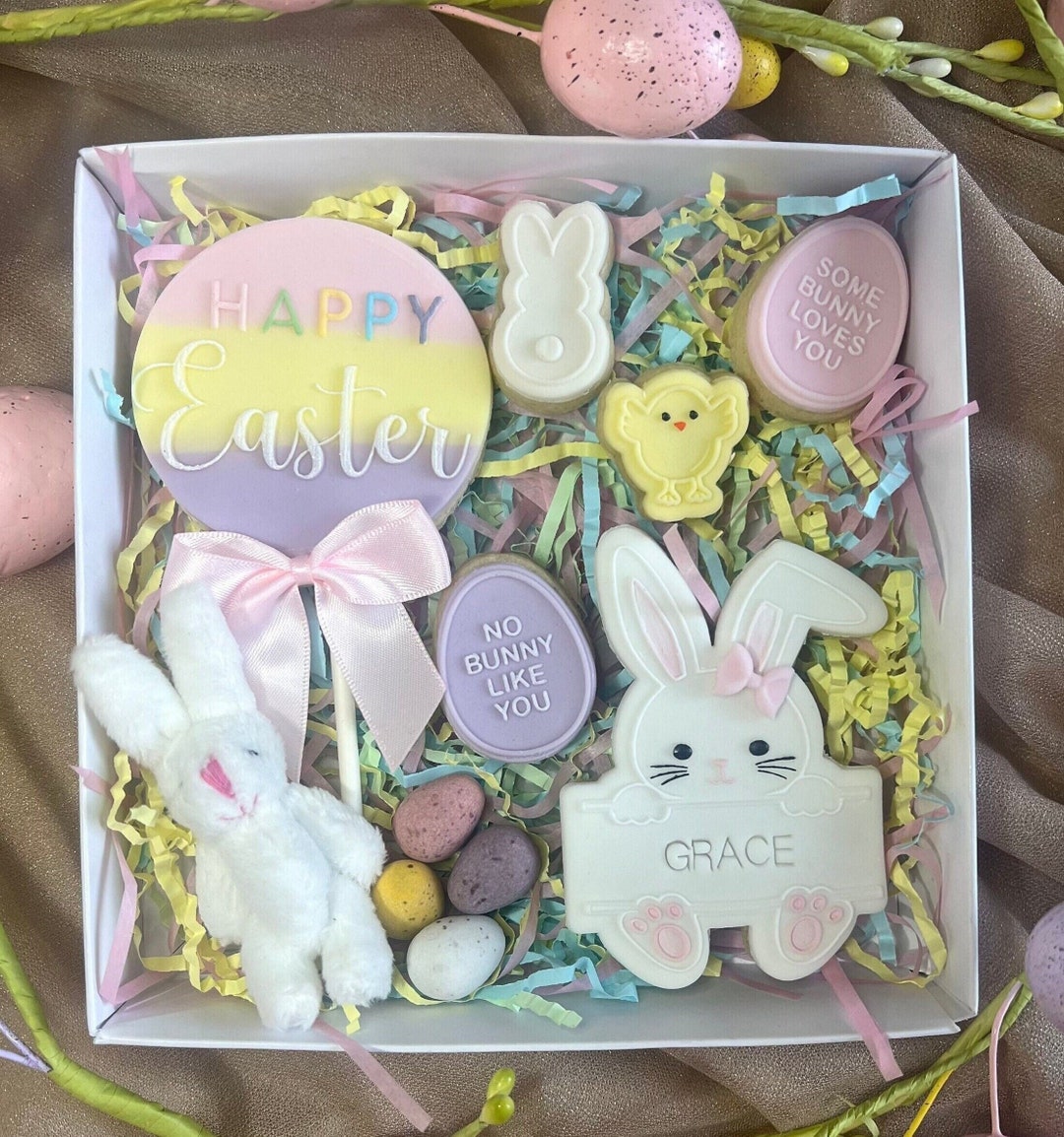 Easter Personalised Biscuit Treat Box / Biscuit Lolly / Biscuit Pops ...
