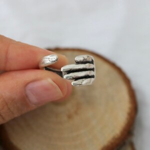 Anatomical Gripping Hand Skeleton Ring, Silver Finger Ring, Cool Wrap ...