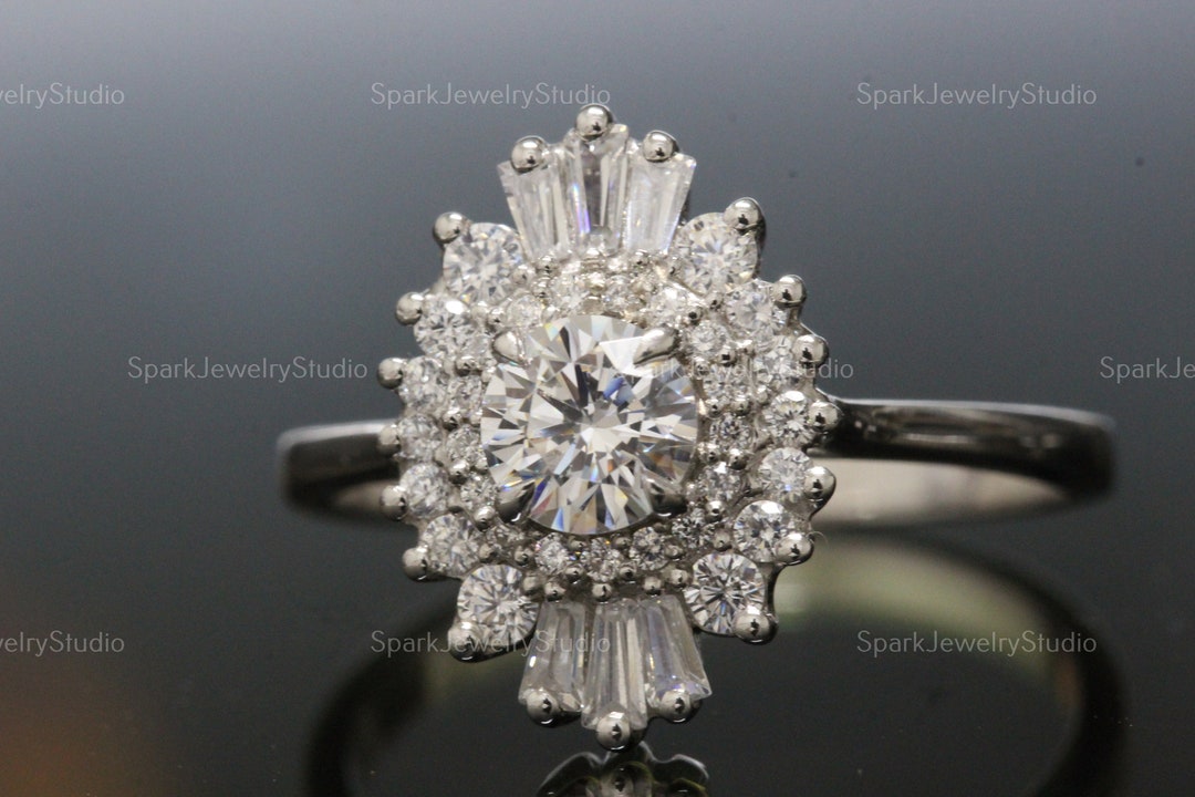 Star Burst Round Cut Moissanite Diamond 10K Yellow Gold Engagement Ring ...