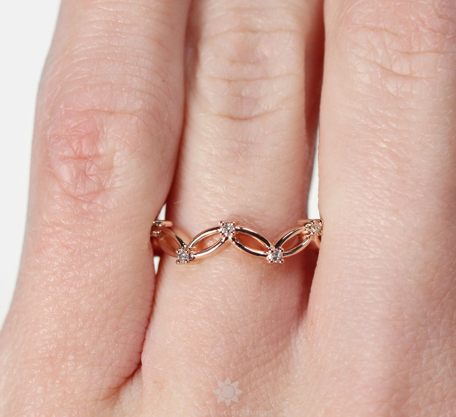 Vintage Unique Rose Gold Wedding Band - Etsy