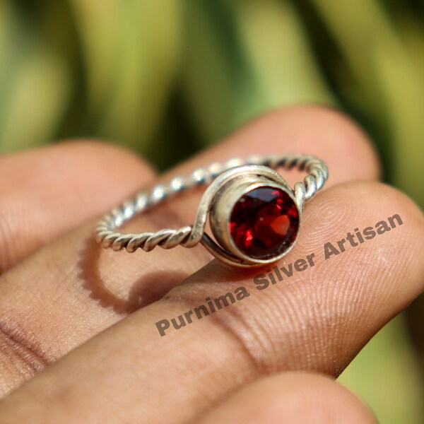 Small Stone Ring - Etsy