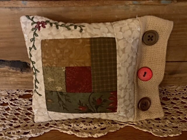HB-200 Patchwork Log Cabin Quilted Mini Pillow With Embroidery - Etsy