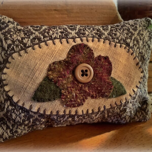 Wool Applique Pillow - Etsy