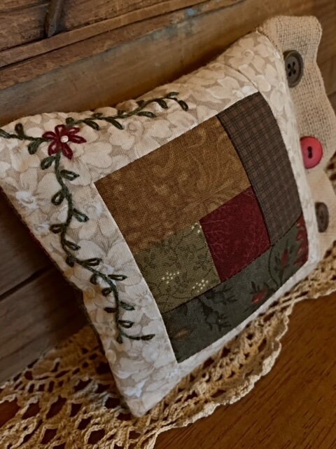 HB-200 Patchwork Log Cabin Quilted Mini Pillow With Embroidery - Etsy