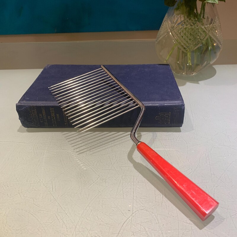 Bakelite Cake Cutter - Etsy