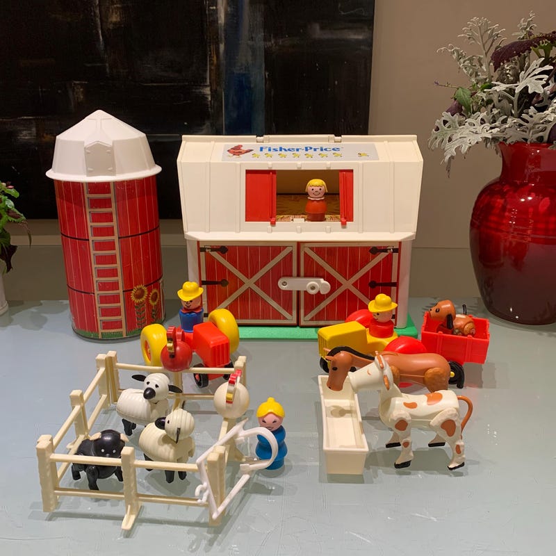 Little People Barn - Etsy