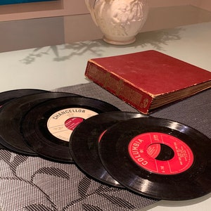 Vintage 45 Vinyl LP Record Case/holder/album. Includes 7 45 Lp's Please ...