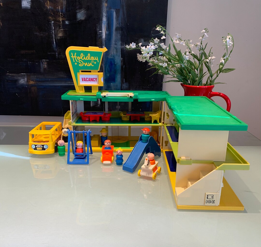 Vintage Playskool Holiday Inn With Fisher Price Little People. PRICE ...