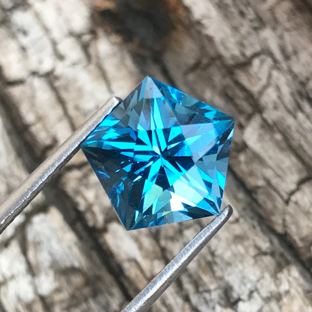 Swiss Blue Topaz, 10 MM Swiss Blue Topaz Pentagon Shape, December ...
