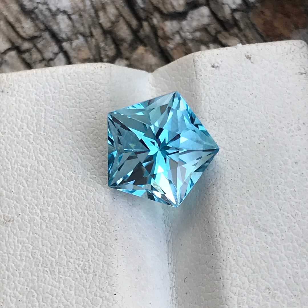 Sky Blue Topaz: 4.55 Carat Pentagon Fancy Cut Gemstone - Etsy