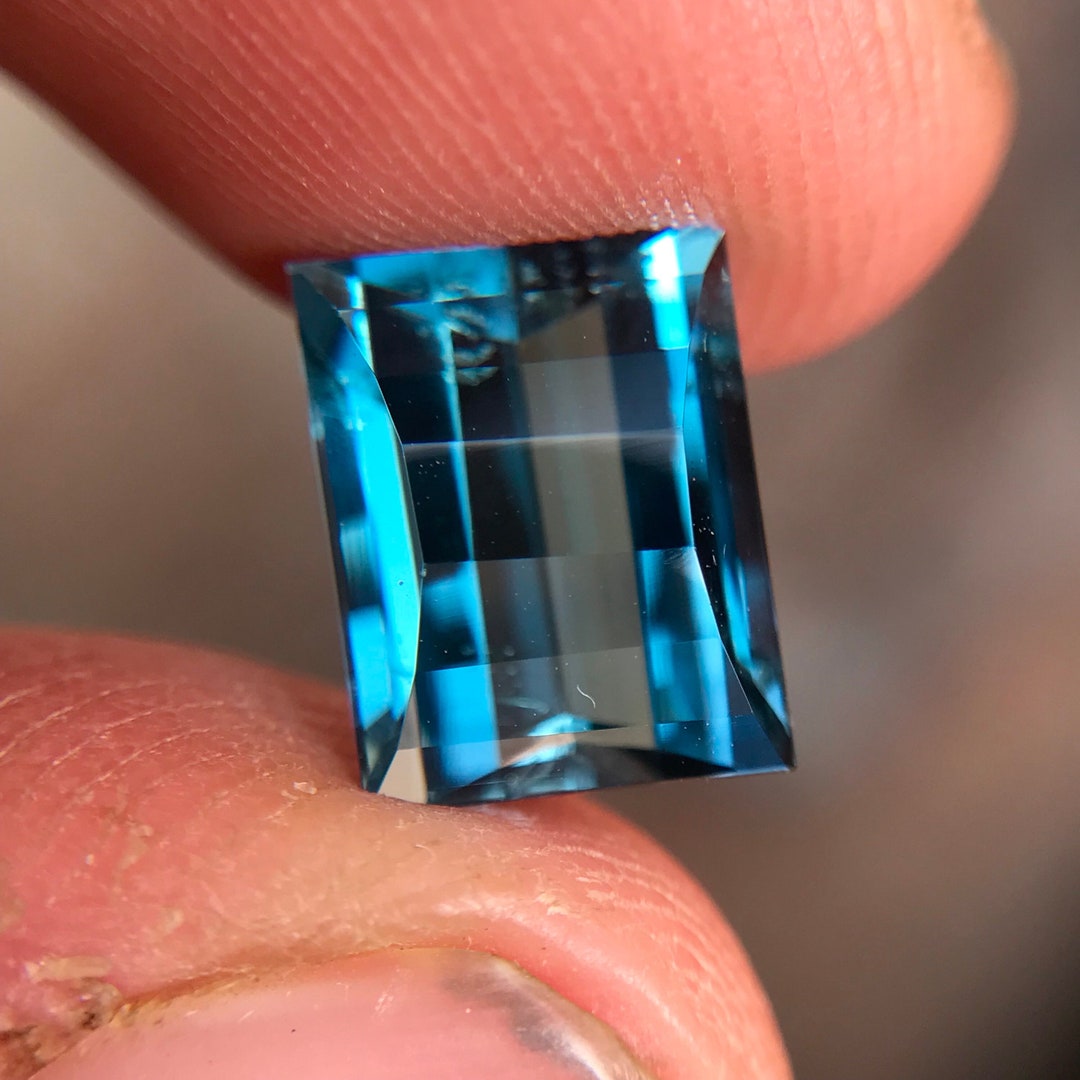 Natural London Blue Topaz: 5 Carat Rectangle Pixel Cut Gemstone - Etsy