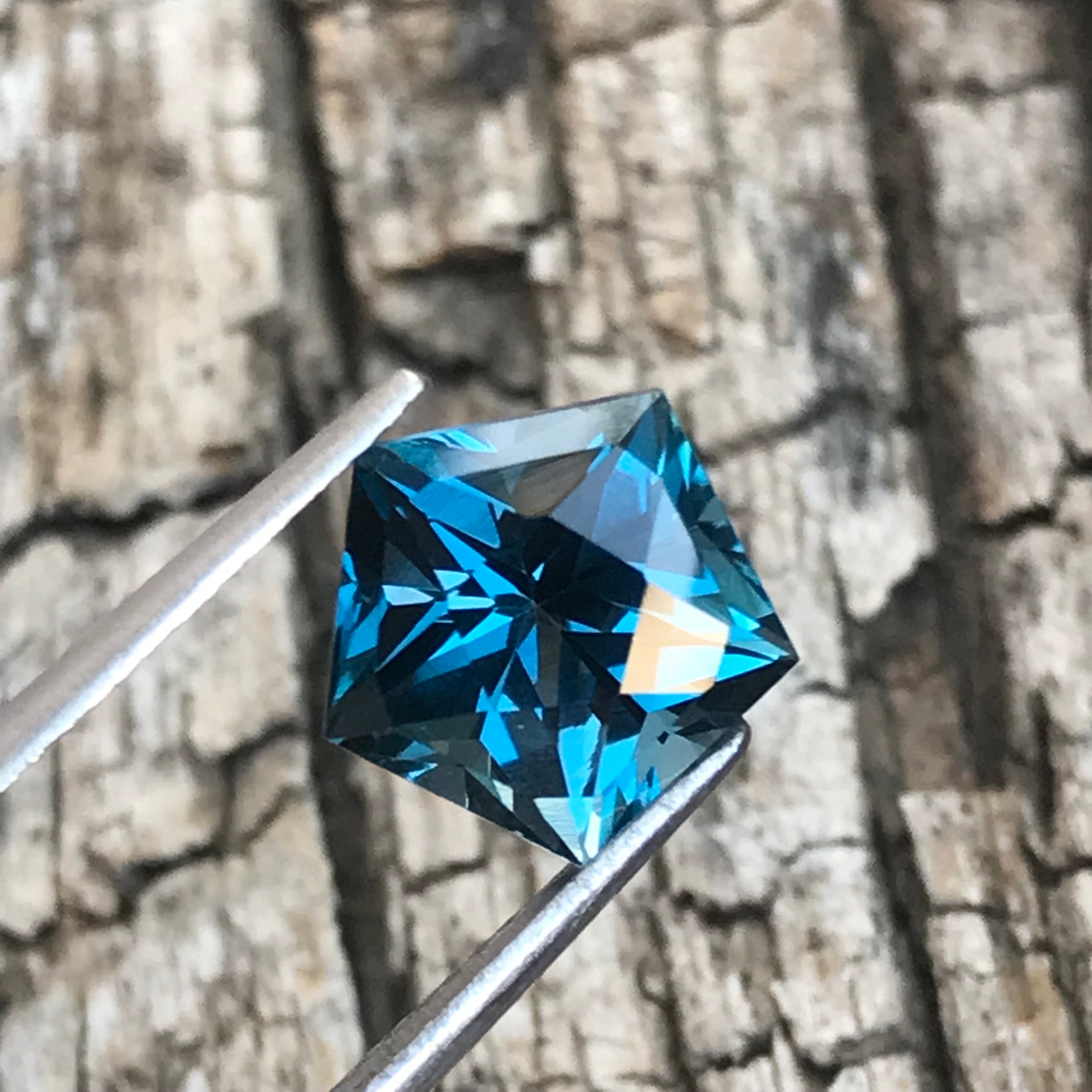 London Blue Topaz Pentagon Gemstone, Fancy Cut, 4.70 Carat - Etsy