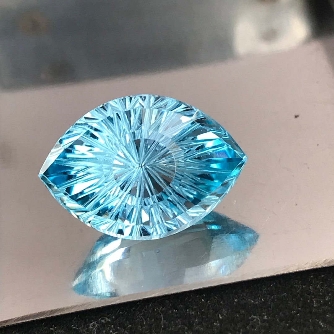 Natural Sky Blue Topaz, 18 MM Blue Topaz Eye Shape, 15.35 Carat, Sky ...