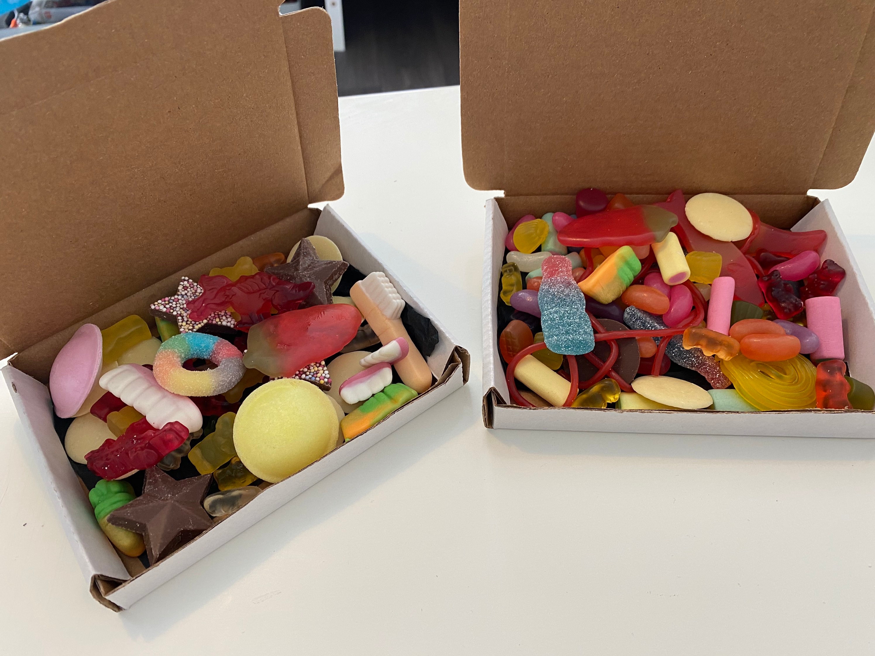 Multipack of 5 Personalised Sweets Boxes, PREFILLED Party Favour ...