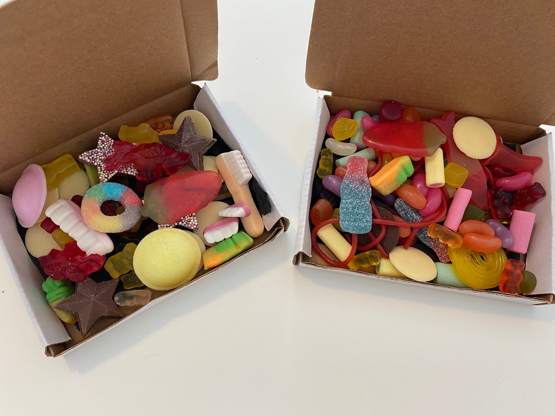 Multipack of 5 Personalised Sweets Boxes, PREFILLED Party Favour ...