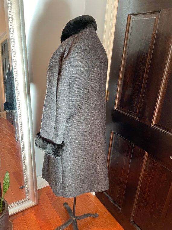 Early 1950 Town n Country Made in France Wool Faux Fu… - Gem