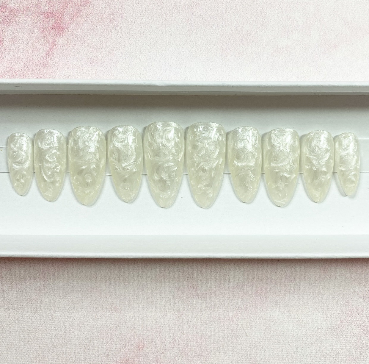 Shell Thread Press on Nails | Wedding Nails | Thread Shell Nails ...