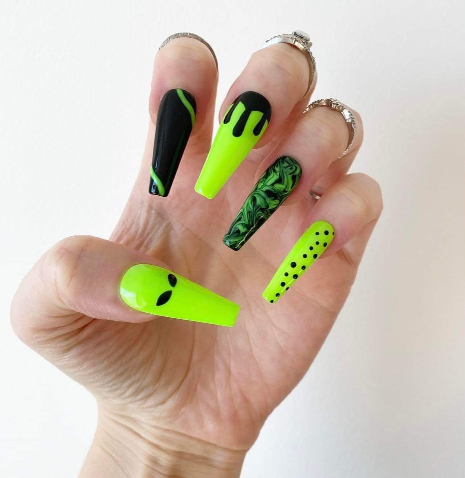 Alien Press on Nails Mix and Match Nails False Nails Gel | Etsy