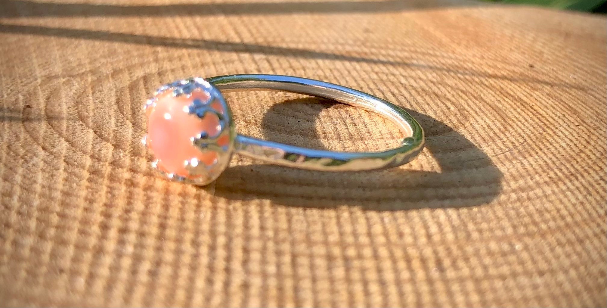 Queen Conch Crown Bezel Ring - Etsy